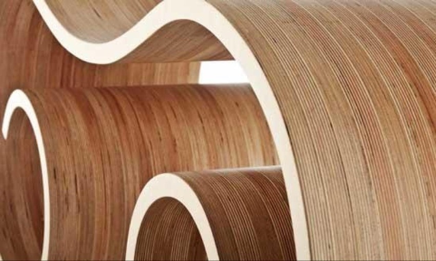 High-frequency technology in woodworking with PLC control panels